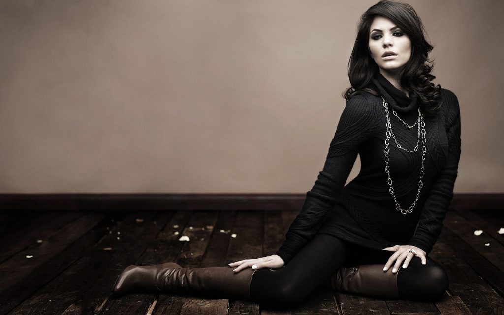 The Way Our Bloggers Have Styled “The Black Trend” Will Inspire Your ...