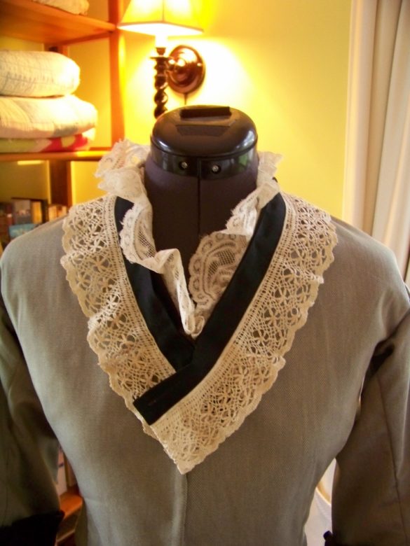 Types Of Collar Designs That Need An Entry In Your Wardrobe - Baggout