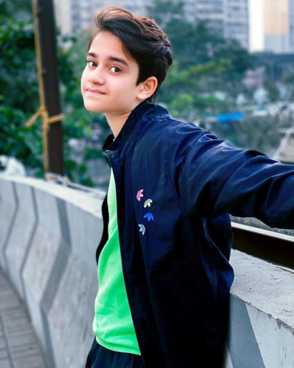 Ayaan Zubair Rahmani Wiki, Net Worth, Girlfriend, Sister and more - Baggout
