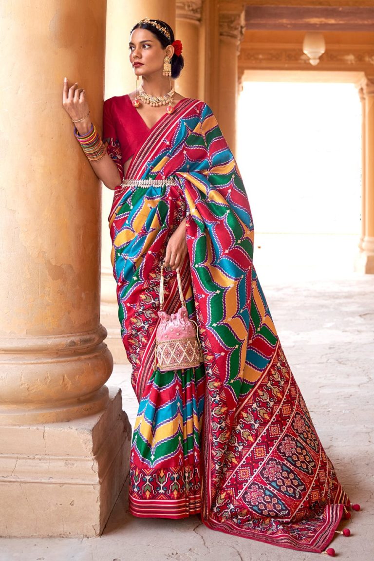 TOP 30 DIFFERENT TYPES OF SAREE FABRIC - Baggout