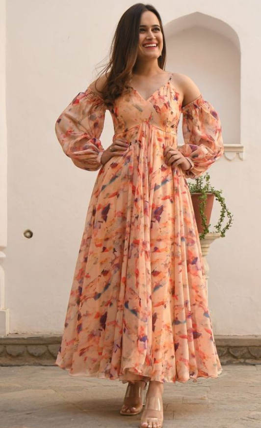 Top 30 types of long dresses you need to check out - Baggout