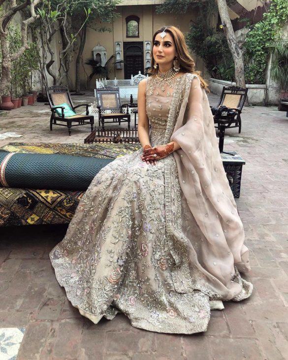 SILVER LEHENGA DESIGNS YOU SHOULD NOT MISS! - Baggout